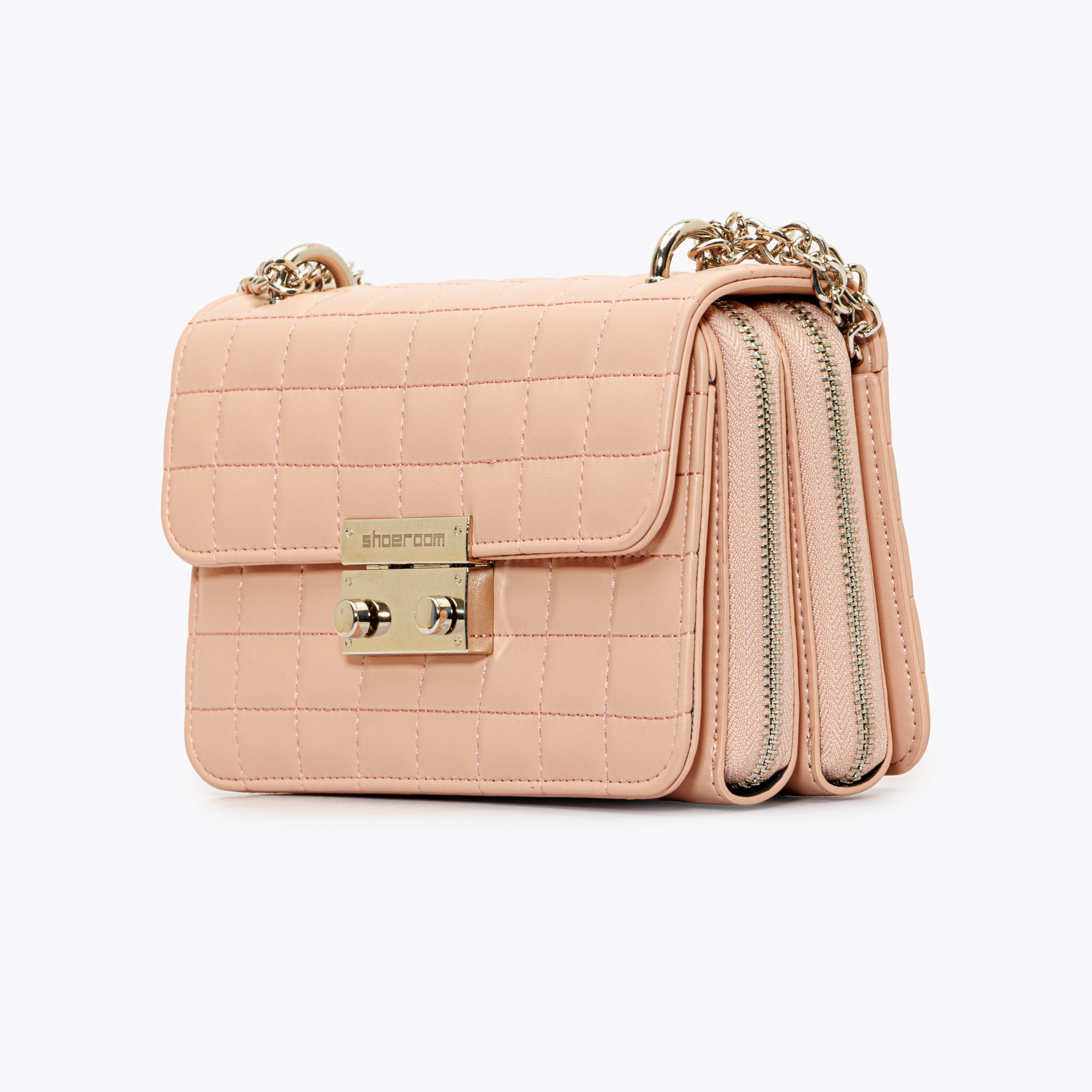 SR-B1682 – Shoeroom